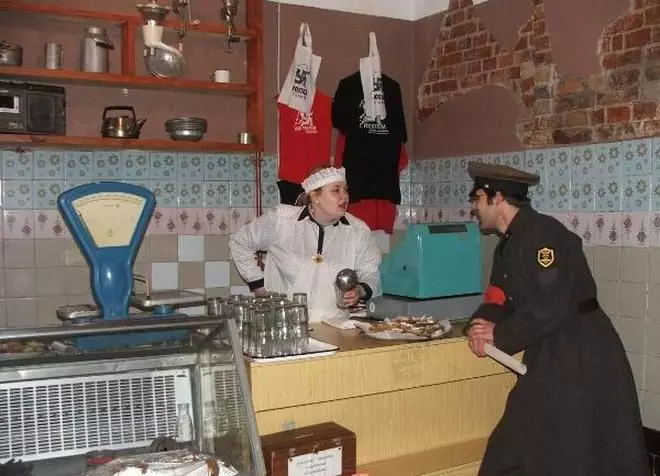 Sala da pranzo nella prigione di Kosta