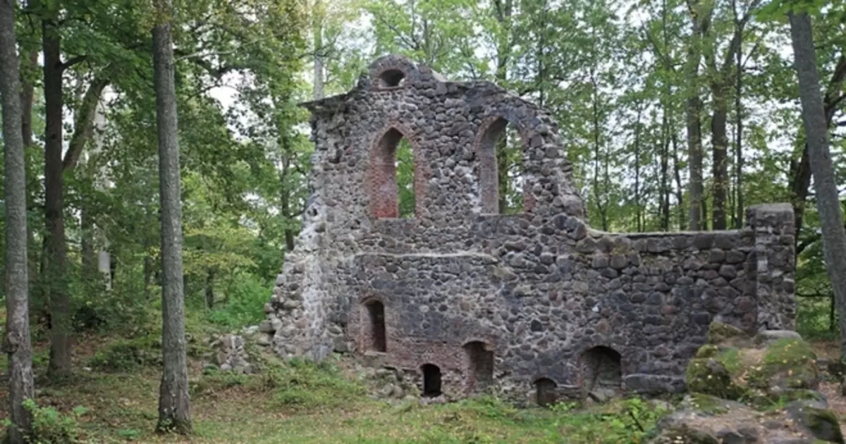 Crimuld Castle.