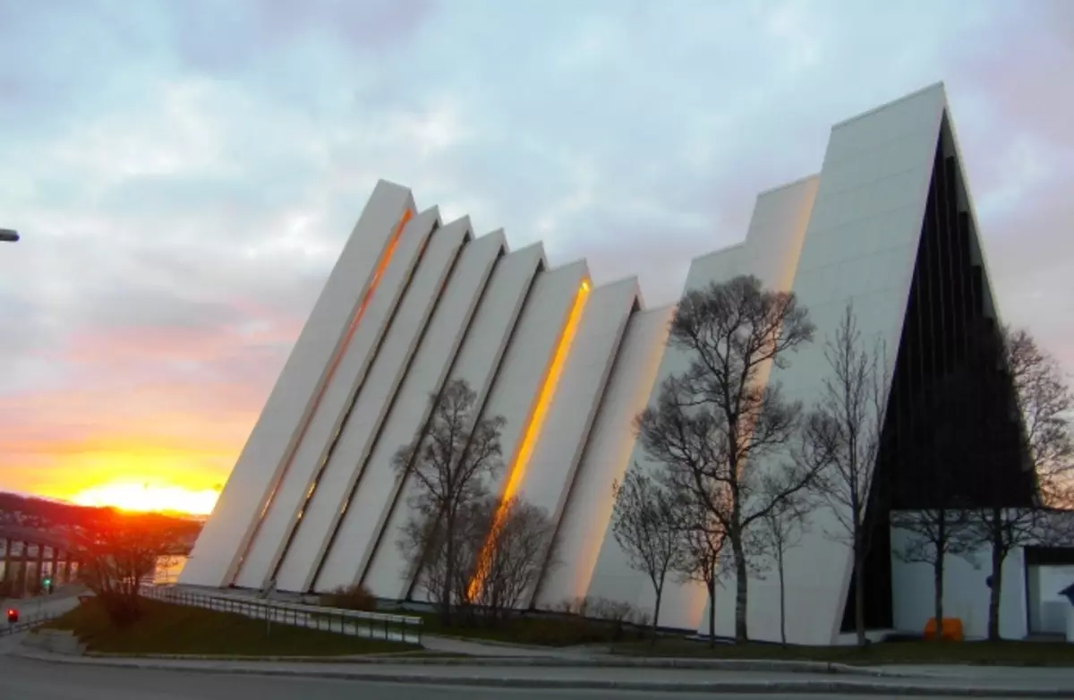 Orta saha günlerinde Katedral