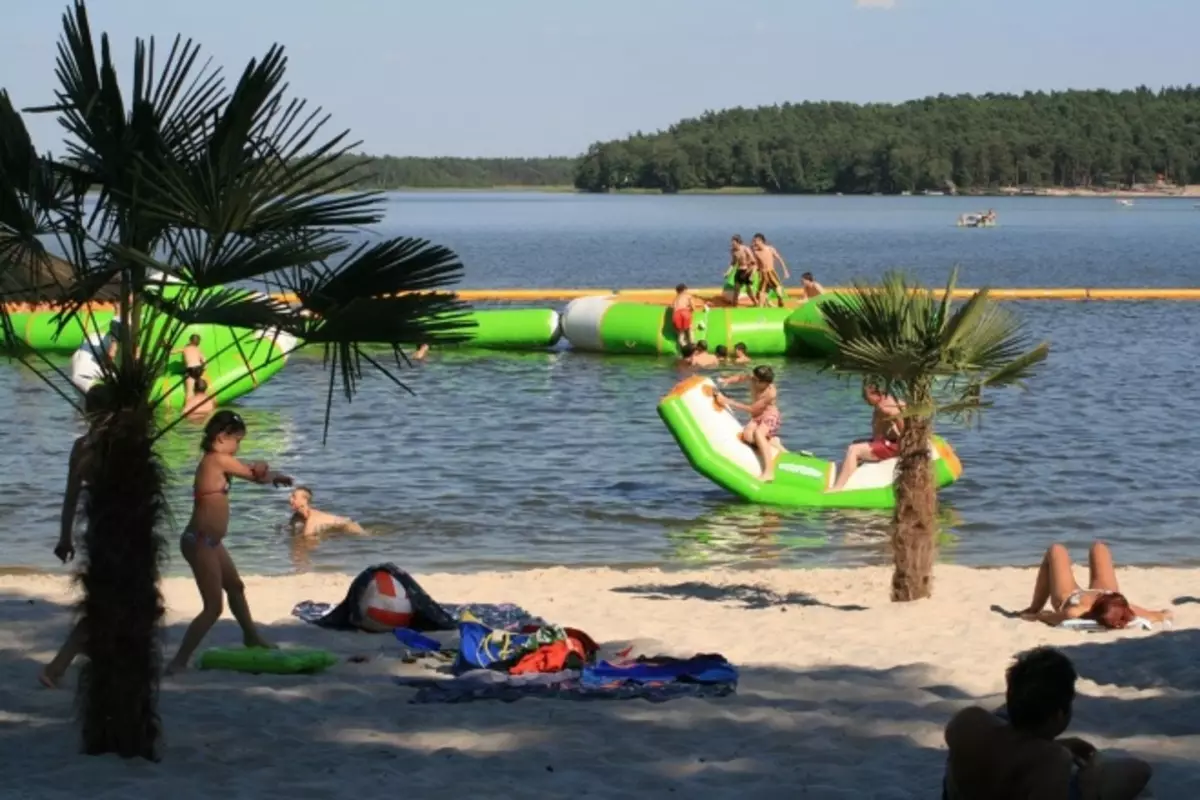 Machovo Lake.