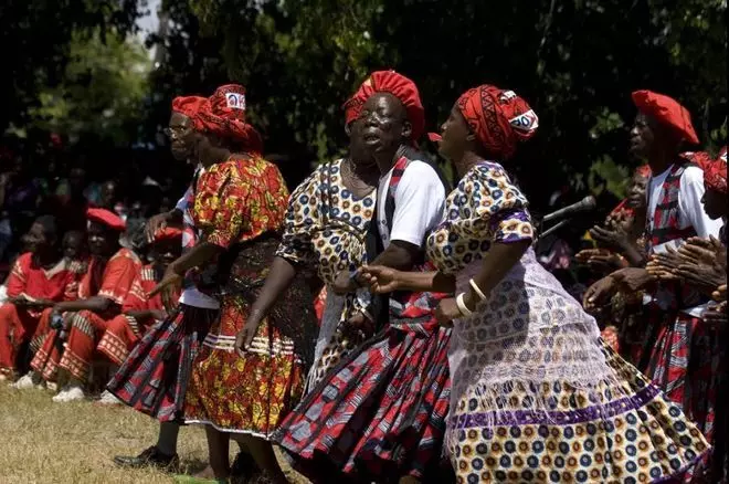 Representantes de la tribu de Loi, Zimbabwe.