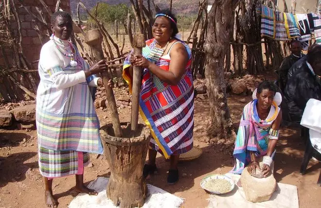 Mujeres Wanda, Zimbabue