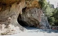 Dħul għall-grotta