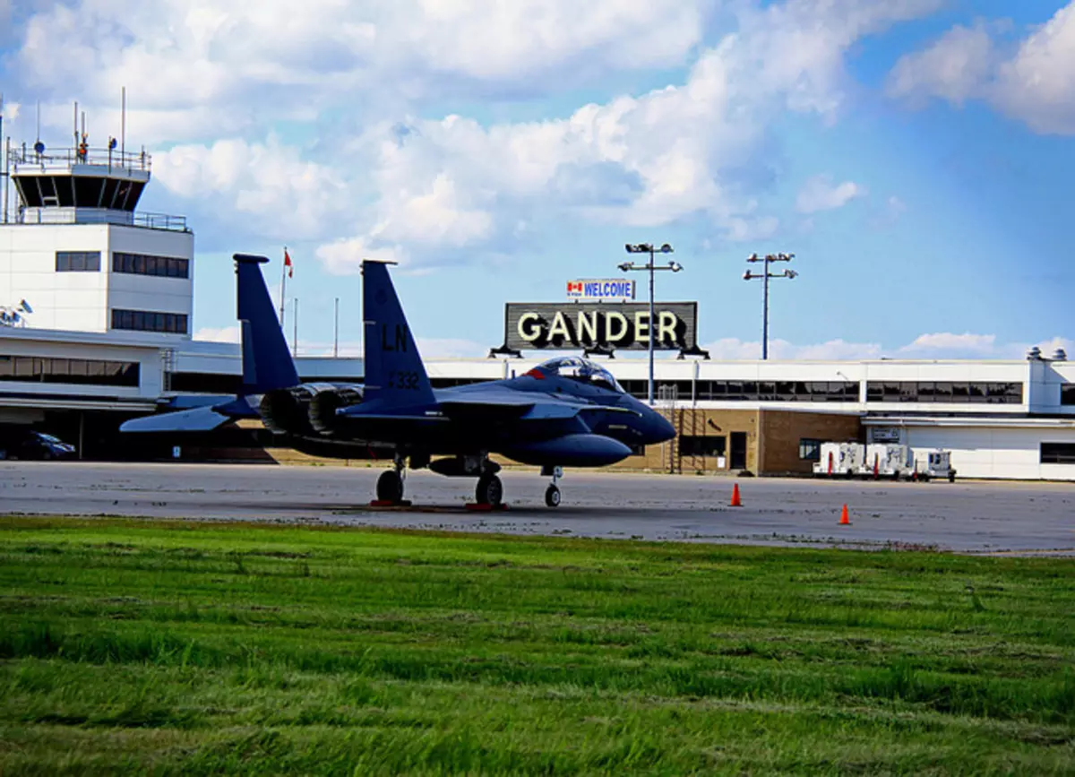 Hander - Aeroporto con importanza internazionale