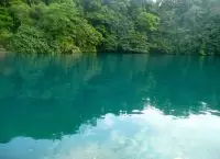 Kecantikan laguna biru yang belum pernah terjadi sebelumnya