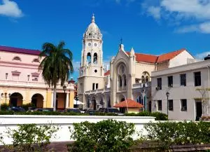 San Francisco-de-Asis katedral på Plaza Bolivar