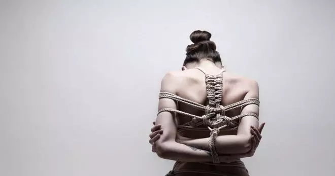 Shibari - çfarë është kjo, siguria dhe teknikat e detyrueshme