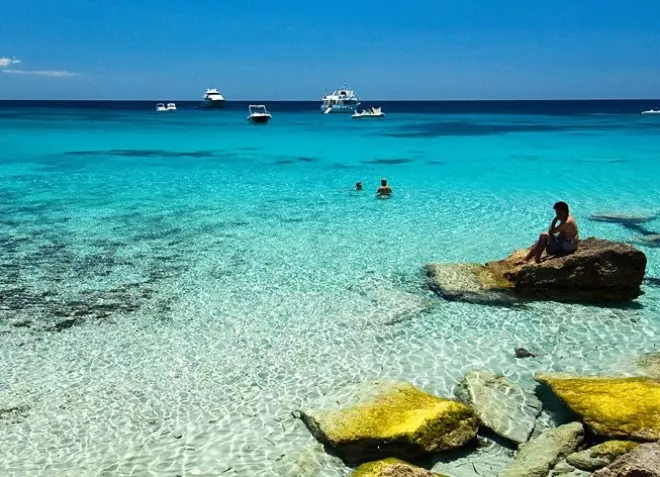 temporada de platja està obert