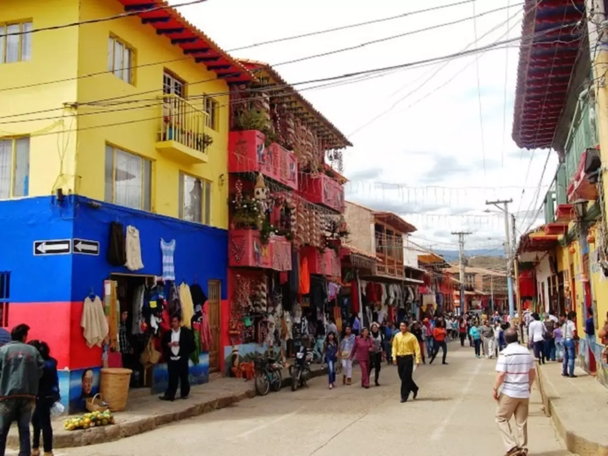 el carrer principal