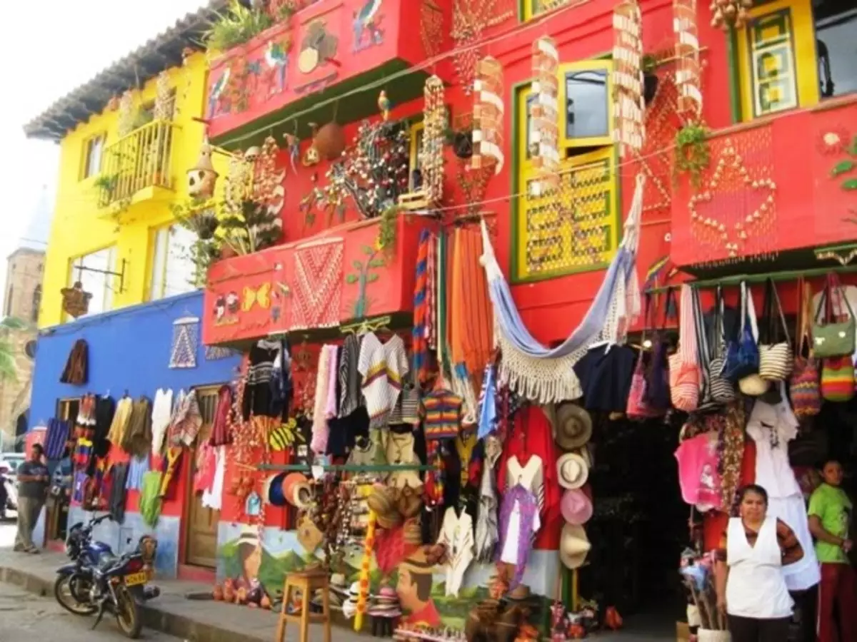 お土産屋の住宅の建物