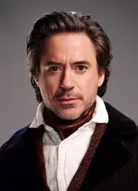 Robert Downey Jr. Raws li Sherlock Holmes