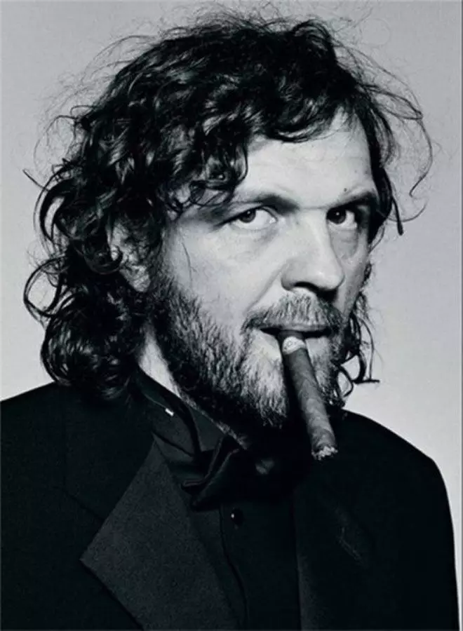 Roedd y Cyfarwyddwr a'r Gwaith Gweithredol Kusturica wedi marcio arobryn arobryn