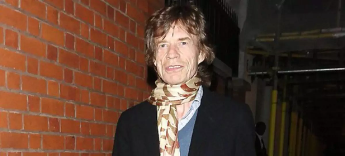 72 ýaşly Sir Mick Jagger sekizinji gezek bir kakam bolar