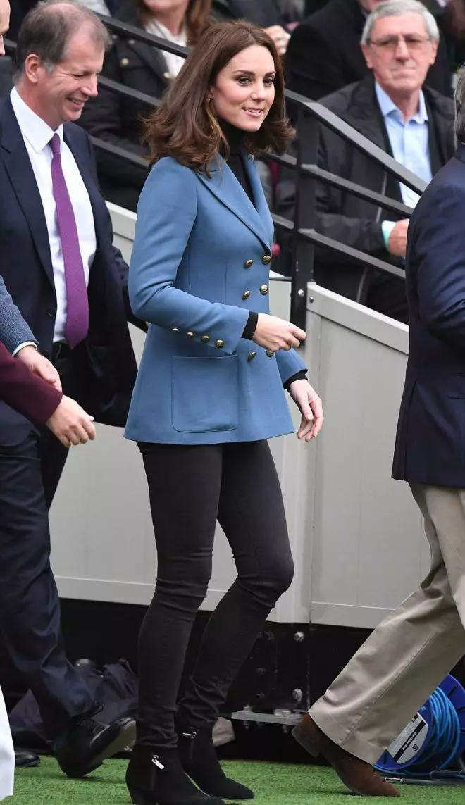 Trudna Kate Middleton na nogometnom stadionu