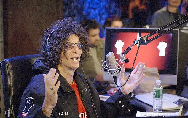 Howard Stern - 90 milionoj da dolaroj