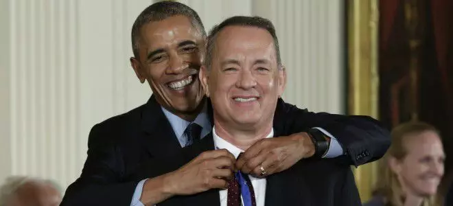 बराक ओबामा ने अमेरिकन सेलेब्रिटिस मेडल ऑफ फ्रीडम से सम्मानित किया