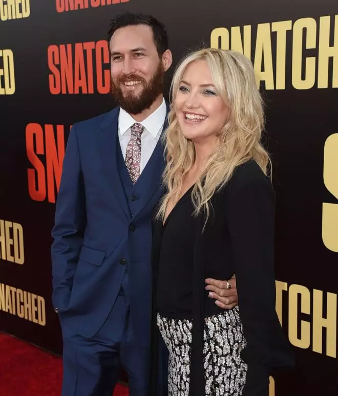 Kate Hudson dan Danny Fujikava