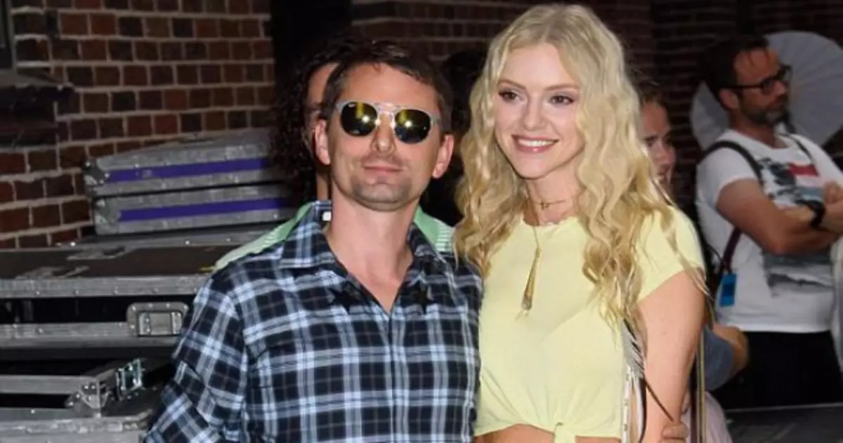 Mimishno: Matthew Bellamy Marries El Evans