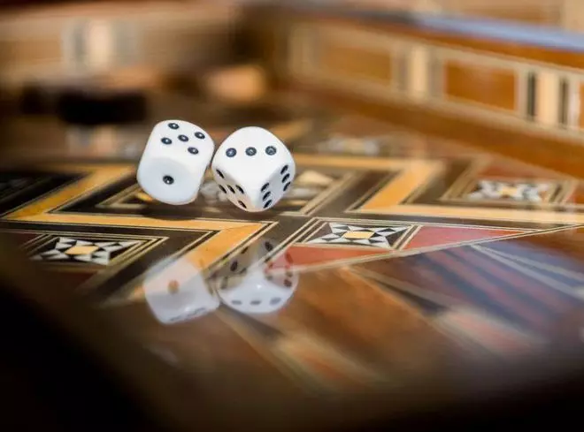 Backgammon - Pravila u duge i kratke backgammon, tajne pobijediti, zanimljivosti 4844_5
