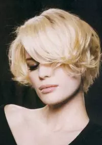 Curto Bob Haircut6.