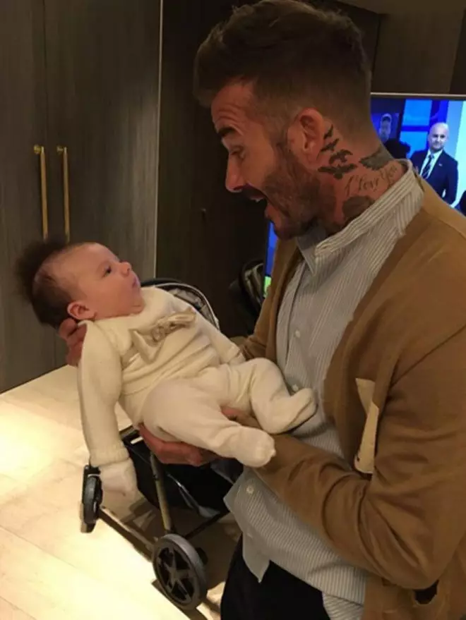 David Beckham với một cháu gái