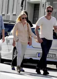 Kate Bosworth e Alquesendr Skarsgard en Suecia