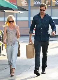 Kate Bosworth ۋە Alkesendr Skarsgård ئاز قول ئۆتكۈزۈلدى