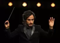 Gael Garcia Bernal dans Mozart dans la jungle