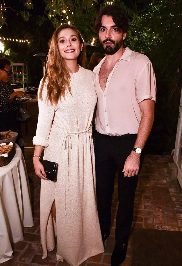 Si Elizabeth Olsen kauban si Robbie Arnetette sa gabii nga Gersh Emmy Party