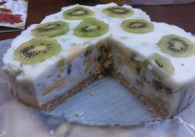 Gâteau alimentaire avec yaourt