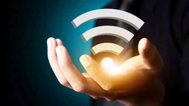 Múch wifi nuair nach bhfuil sé ag teastáil