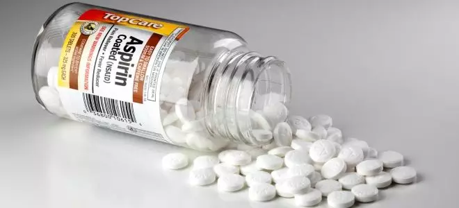 Aspirin i le taimi o le maʻitaga, AcetySalslicylic Acad - Faʻailoga mo le faʻaaogaina (1, 2, 3 trimster) 5157_2