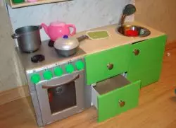 Cozinha infantil faz você mesmo