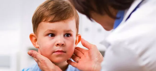 Tonsillitis crònica en tractament infantil