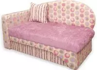 Awọn ọmọ ibusun lori sofa2.