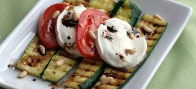 මයික්රෝවේව්වේ Zucchini Grilg සූදානම් කරන්නේ කෙසේද?