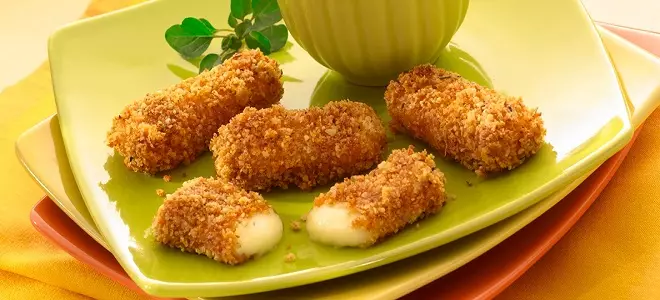 Nuggets na may keso sa oven - recipe