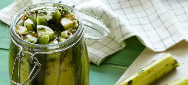 Malossal cucumber na may mustard - recipe