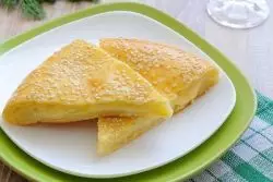 Pellets med ost i en stekepanne