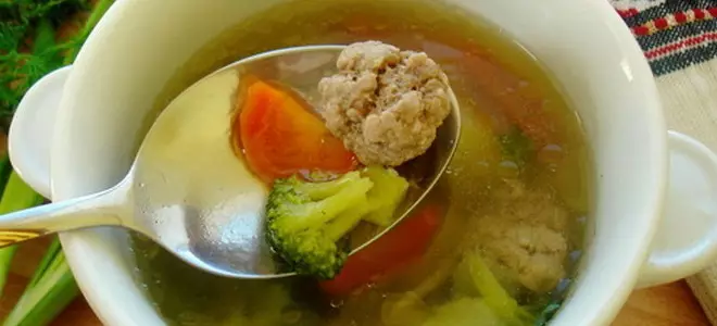 Supă cu carne și broccoli