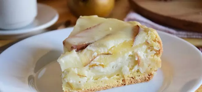 Tsvetaevian Apple Curd keki.