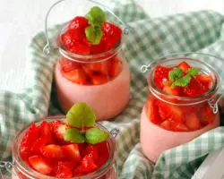 Strawberry Panakota.