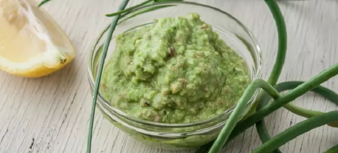 Paste de flechas de ajo para el invierno