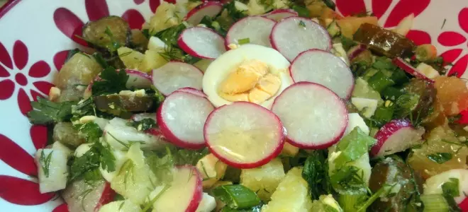 Salada com radisky e batatas