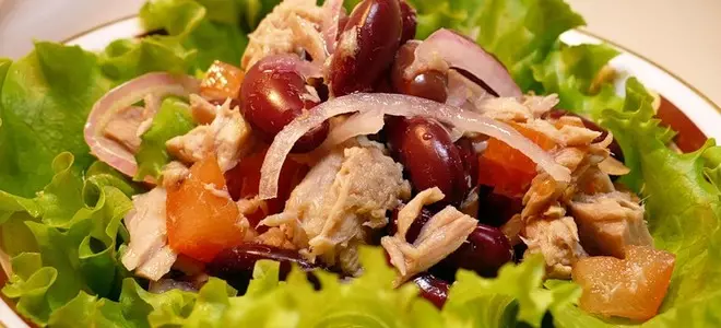 Insalata con ricetta di tonno e fagioli