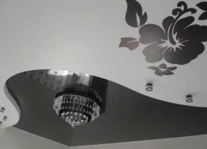 Plafond noir 11.