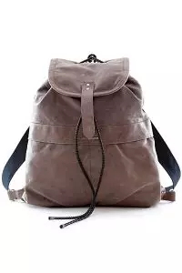 I-backpack yabasetyhini 8.