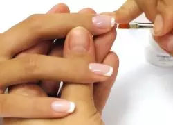 Renforcement du biogel des ongles étape par étape Instruction 9