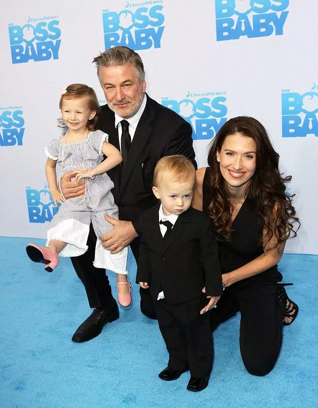 Alec Baldwin mit seiner Frau und seiner Kinder