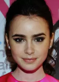 Matamata lily collins8